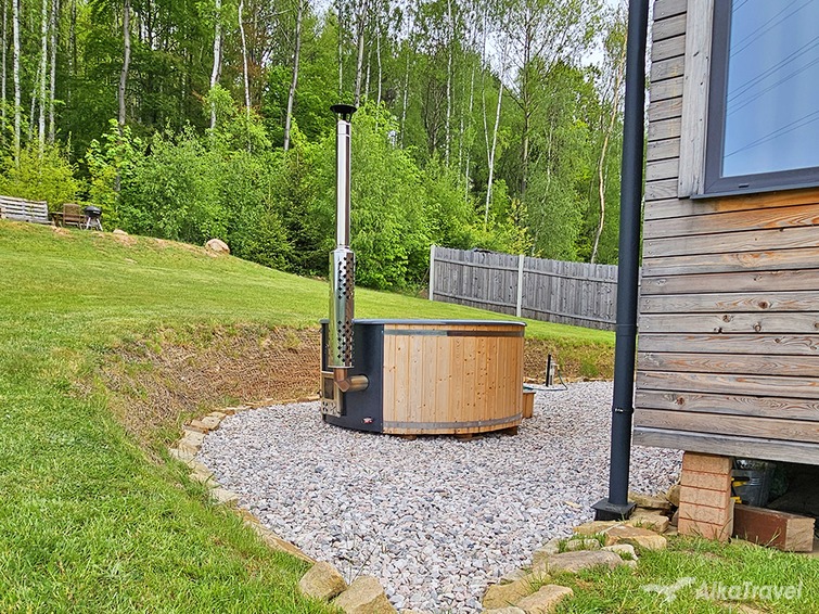 Chata Chata Lhota - s koupacím sudem k pronajmutí - ubytování Adršpach